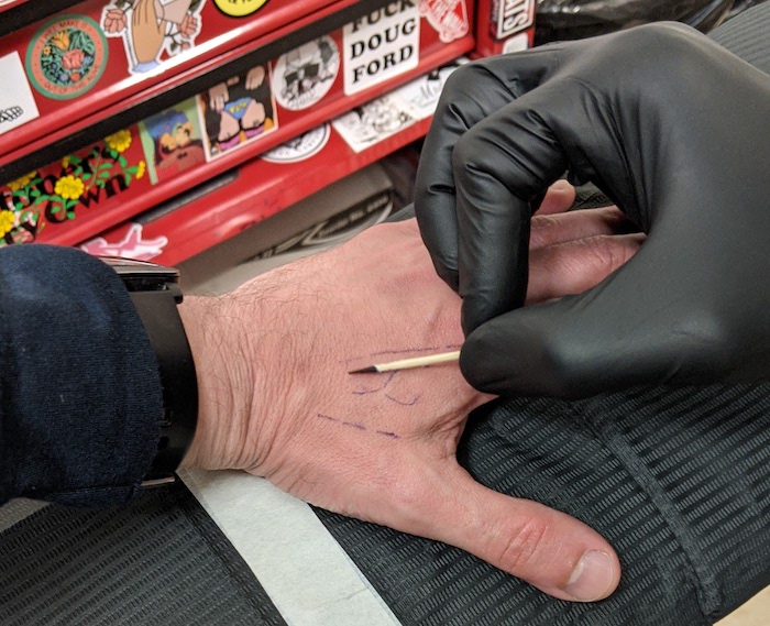 Got an NFC/RFID chip implanted in my hand - chester's blog
